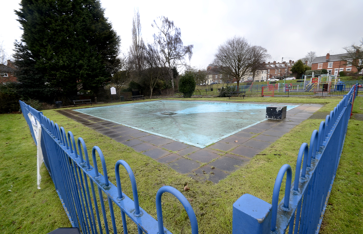 Appeal to save Kidderminster's St George's Park paddling pool amidst £ ...