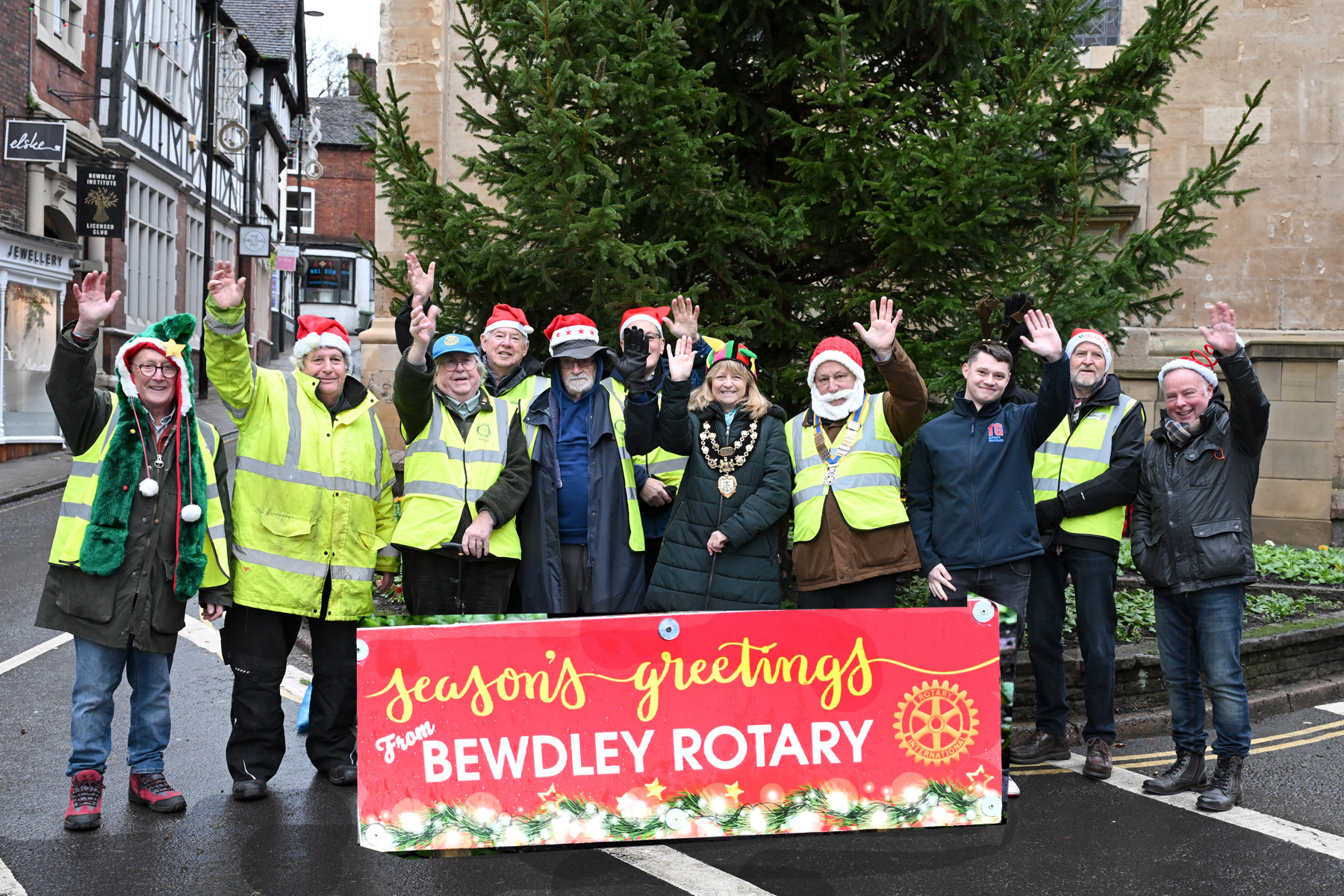 Santa Sleigh on its way to Bewdley, Kidderminster and Stourport